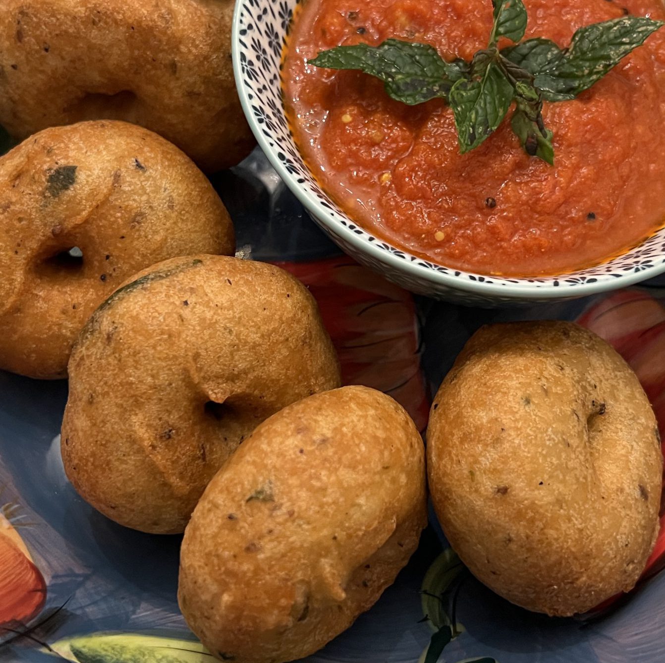 🇮🇳 Medhu Vada – The best European and Indian food in San Jose